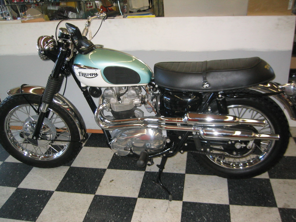 Garage Company 1967 Triumph TR6C