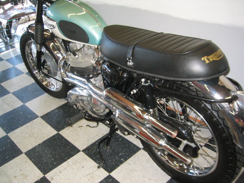 Garage Company 1967 Triumph TR6C