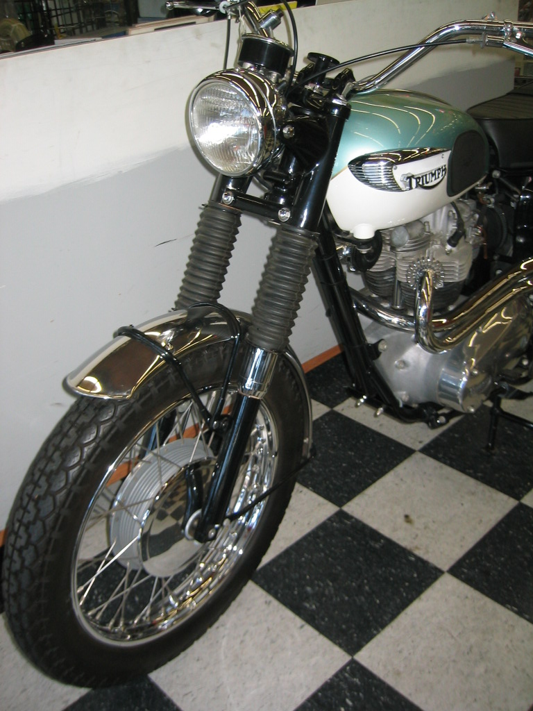 Garage Company 1967 Triumph TR6C