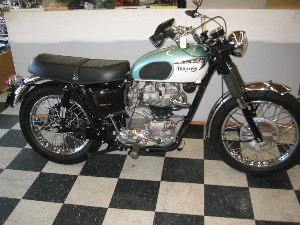 Garage Company 1967 Triumph TR6C